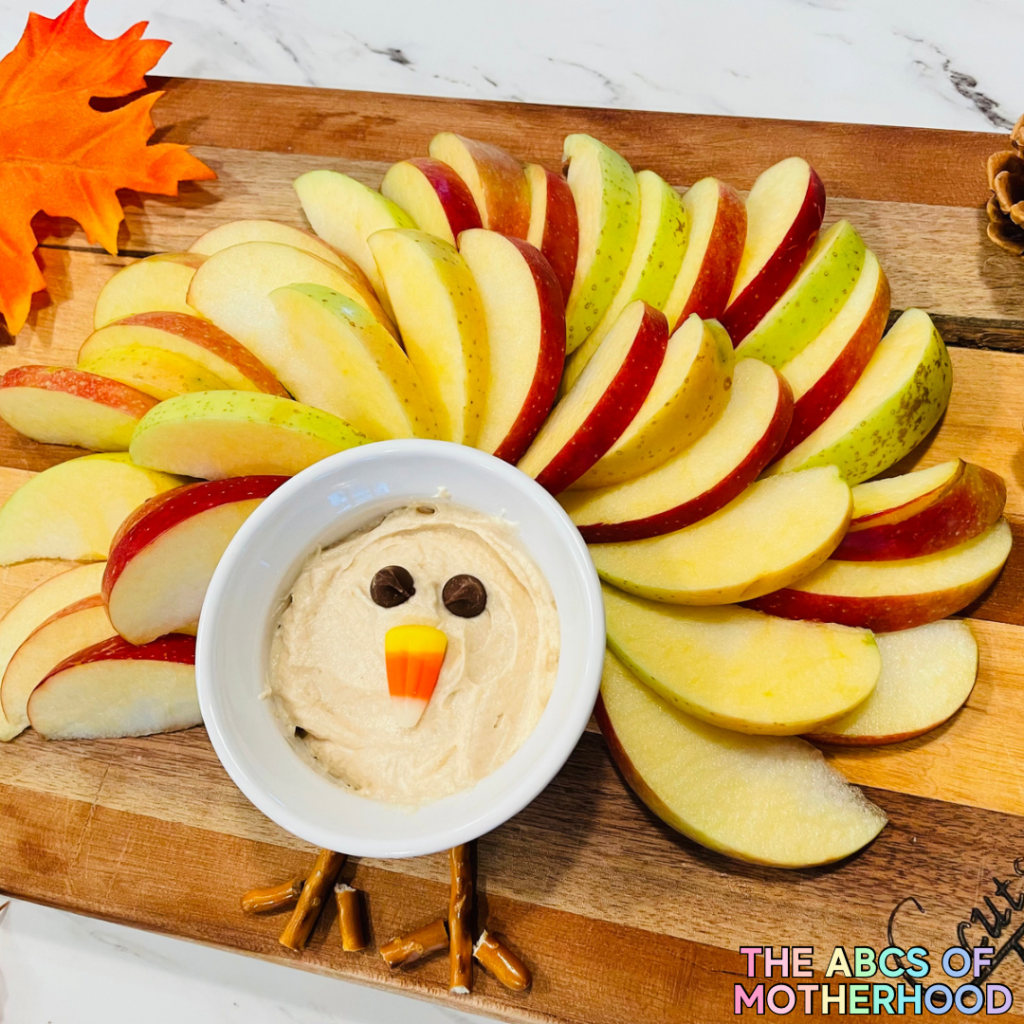 Thanksgiving Turkey Apple Slices Treat - Raised On Read-Alouds